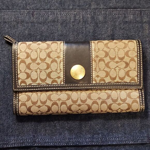 Coach | Bags | Coach Vintage Signature Long Brown Wallet Signature ...